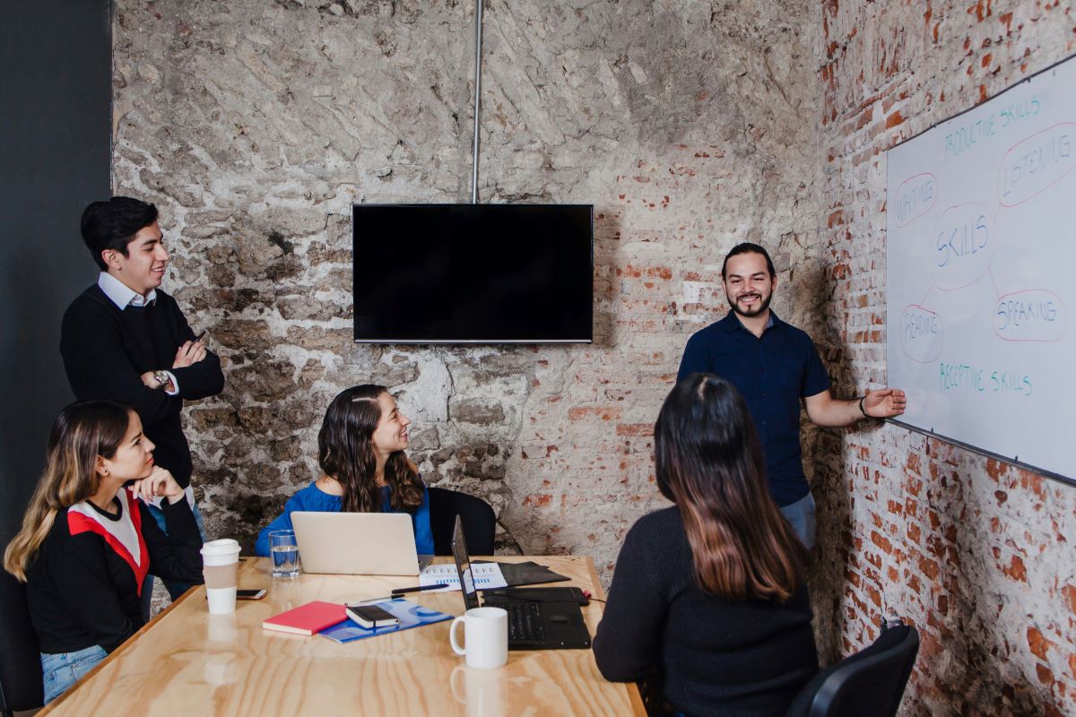 How To Organize A Workshop In 2025: A Step-by-Step Guide | Sertifier